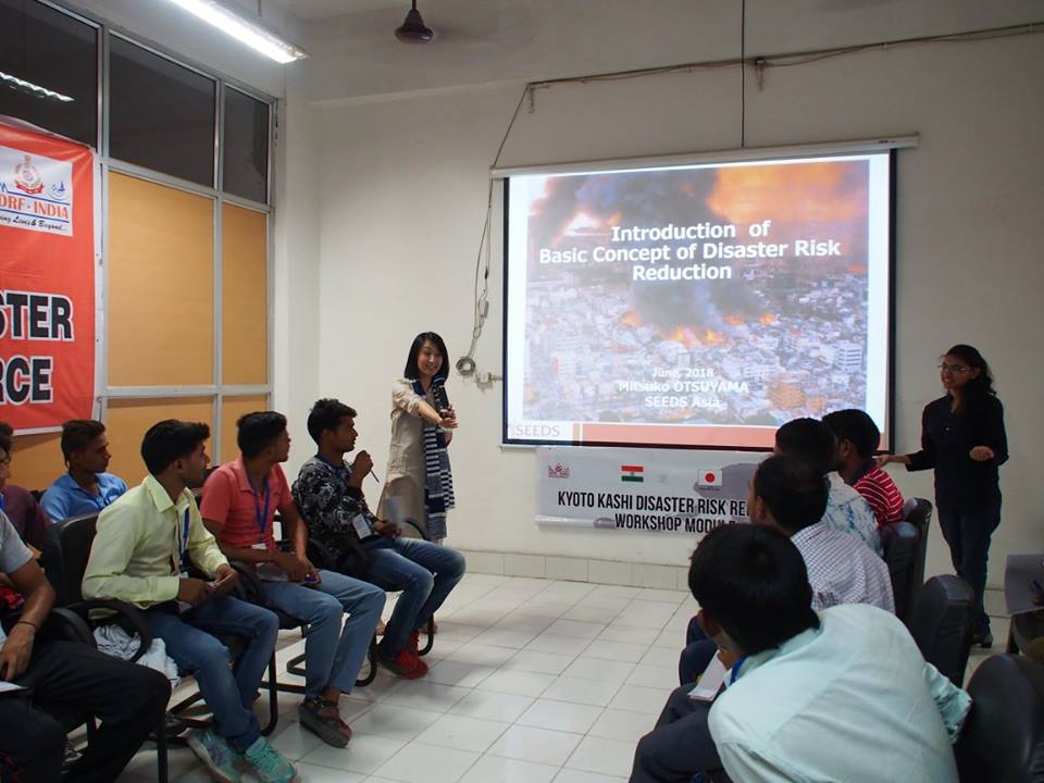 DRR training for a flood-prone village [India] : SEEDS Asia English website